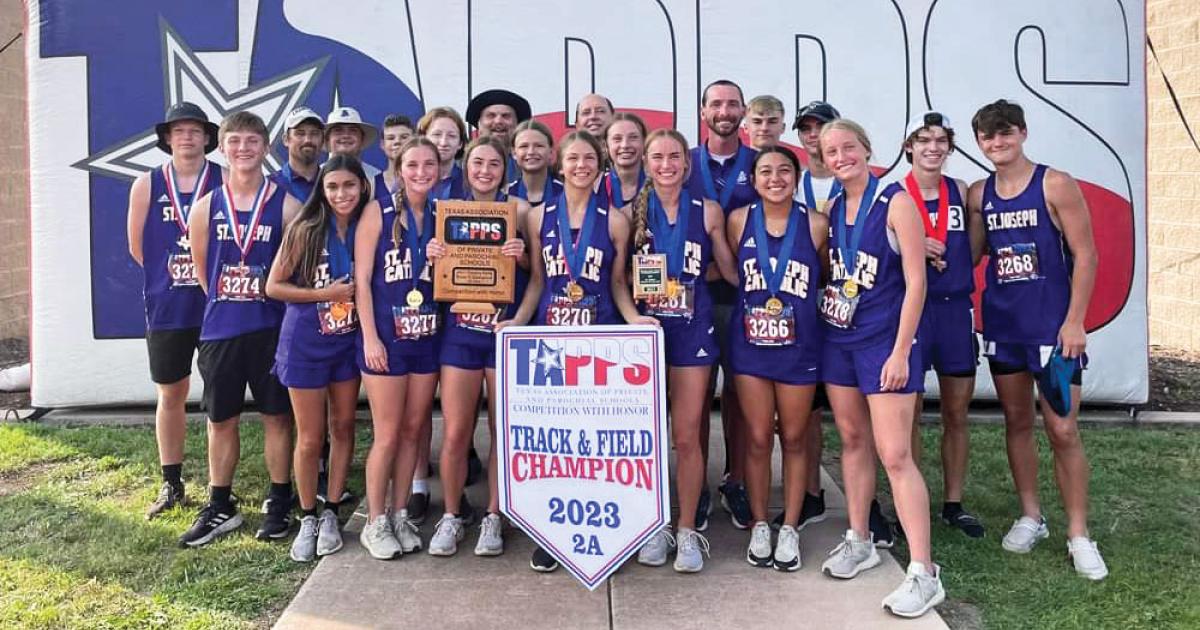 Lady Eagles track and field team makes school history | Spiritus